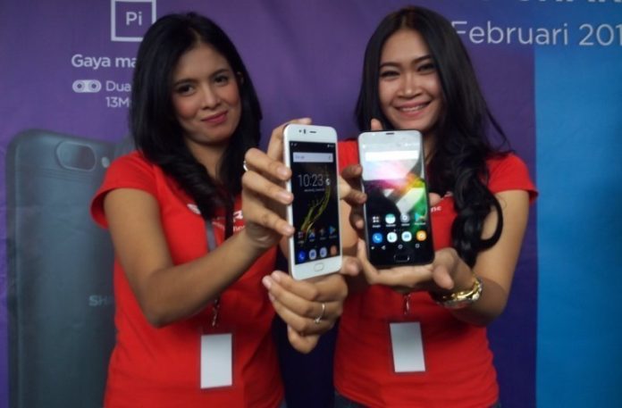 Harga Lebih Mahal, Ini 7 Perbedaan Sharp R1s dari Sharp R1 | Selular.ID