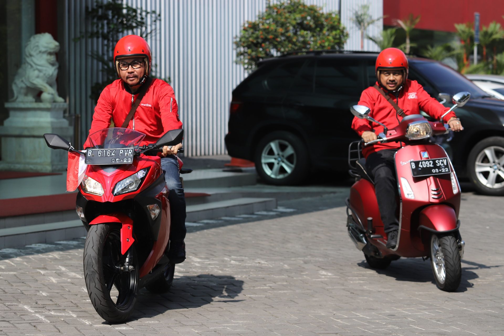 HPN 2018, Dua Petinggi Smartfren Antar Langsung Pesanan ke Konsumen ...