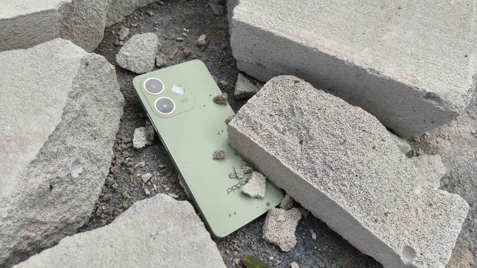 Rekomendasi 8 Smartphone Miliki Military Standar MIL-STD 810H | Selular.ID
