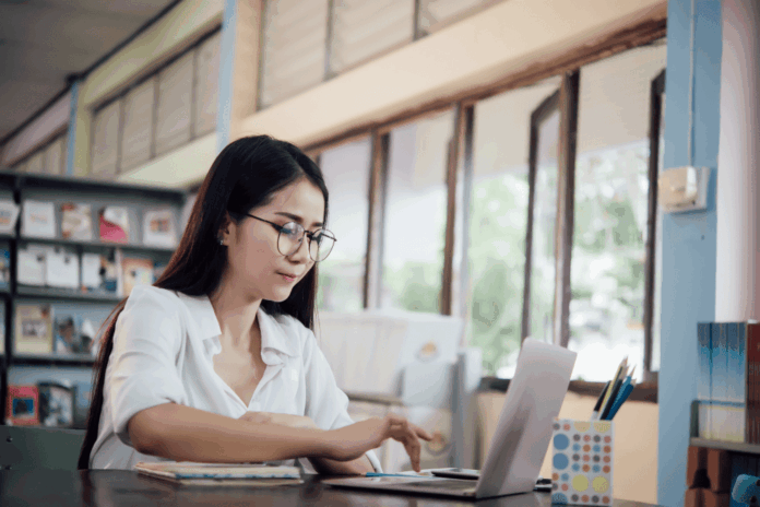 7 Daftar Website Jurnal Gratis untuk Akses Referensi Akademik | Selular.ID